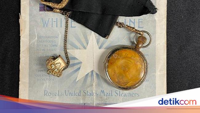 Wow! Jam Saku Peninggalan Kapal Titanic Laku Rp 1,8 Miliar