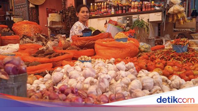 Harga Kebutuhan Pangan di Toraja Mulai Meroket Jelang Natal dan Tahun Baru