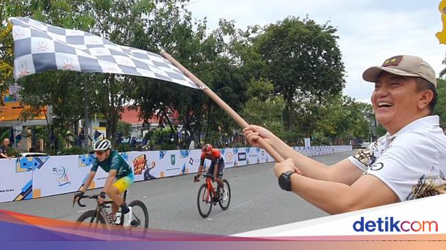 Pembalap Singapura Juara di Penutupan Tour de Siak