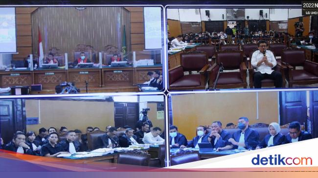 Deretan Kesaksian Sambo, Dipotong Hakim-Dianggap Janggal di Sidang Deretan Kesaksian Sambo, Dipotong Hakim-Dianggap Janggal di Sidang