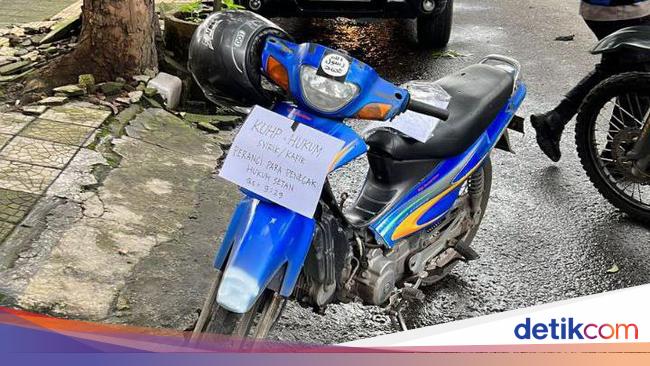 Cerita Kakek Tiri soal Motor Biru Milik Terduga Pelaku Bom Bunuh Diri Cerita Kakek Tiri soal Motor Biru Milik Terduga Pelaku Bom Bunuh Diri