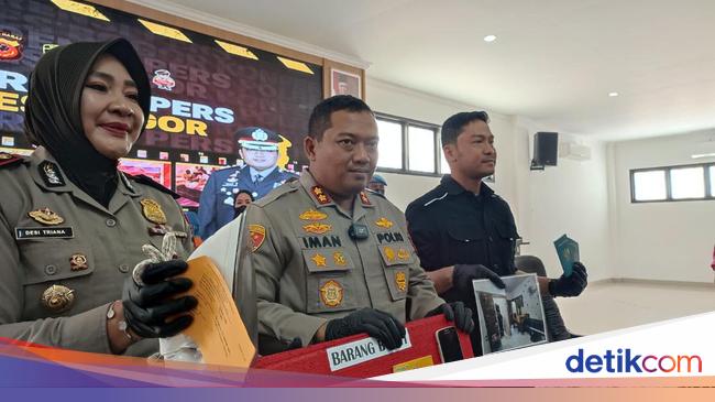 Siasat Dua Wanita Pakai Facebook Rekrut TKW Ilegal Kini Dibekuk Siasat Dua Wanita Pakai Facebook Rekrut TKW Ilegal Kini Dibekuk
