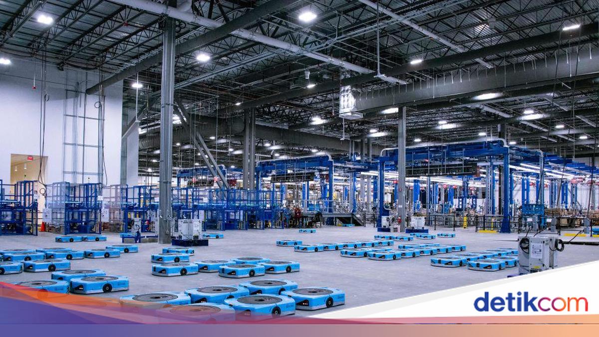 Robot Canggih dan Bayangan PHK Pekerja Toko Online Raksasa