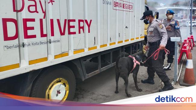 Padangbai Diperketat Pascabom Bandung, Brimob-Anjing Pelacak Dikerahkan