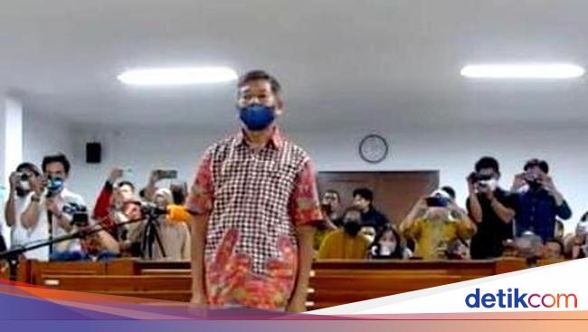 Purnawirawan TNI Terdakwa Pelanggaran HAM Berat Paniai Papua Divonis Bebas Purnawirawan TNI Terdakwa Pelanggaran HAM Berat Paniai Papua Divonis Bebas