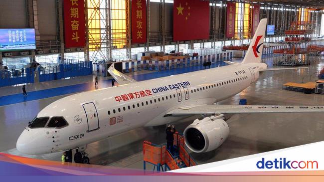 China Luncurkan Pesawat C919, Diharapkan Saingi Boeing-Airbus