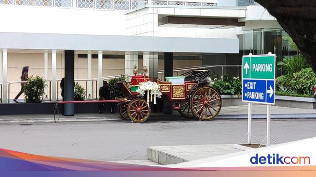 Suasana Terkini Pendopo Ambarrukmo Jelang Akad Nikah Kaesang dan Erina