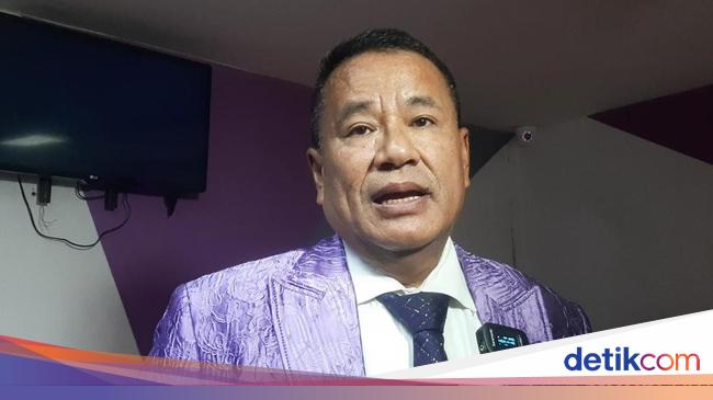 Kata Hotman Paris soal PPN 12% Tahun Depan: Pajak Naik, Rakyat yang Bayar! Kata Hotman Paris soal PPN 12% Tahun Depan: Pajak Naik, Rakyat yang Bayar!