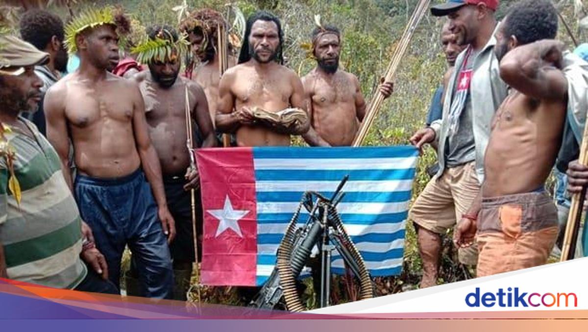 TNI Duga Senjata KKB saat Bunuh Tukang Ojek Dicuri dari Heli Penerbad