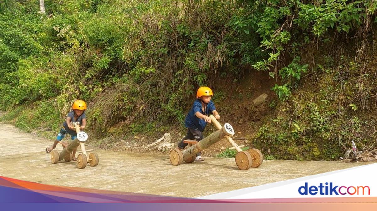 Mengenal Permainan Tradisional Motor Bambu yang Masih Lestari di Enrekang