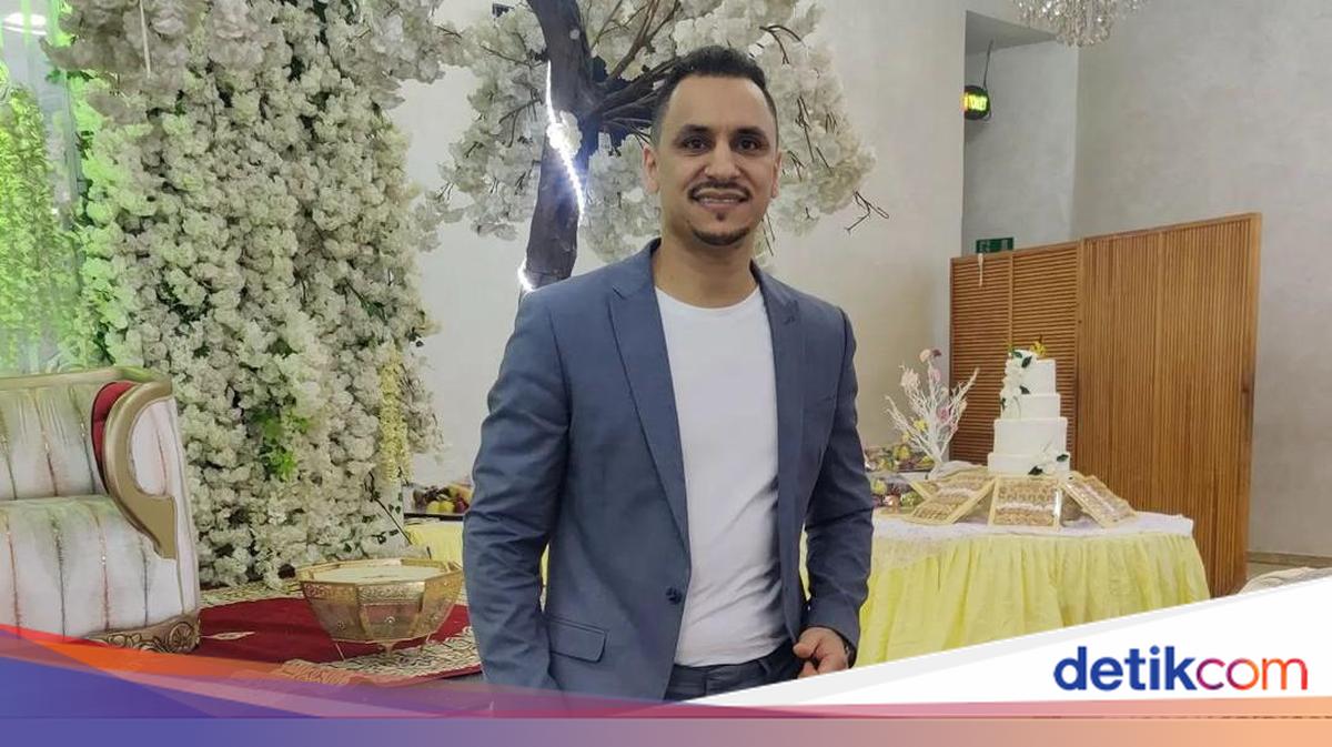 Pria Maroko Penyuka Jaipong yang Dicintai Bobotoh