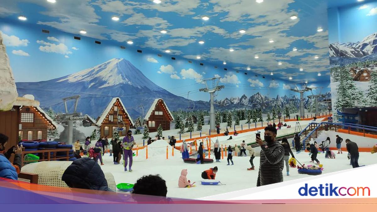 Trans Snow World Bintaro Begitu Ramai di Tengah Pekan, Ini Penyebabnya