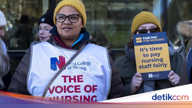 Pertama Dalam 106 Tahun, Perawat Inggris Mogok Kerja Tuntut Gaji Naik!