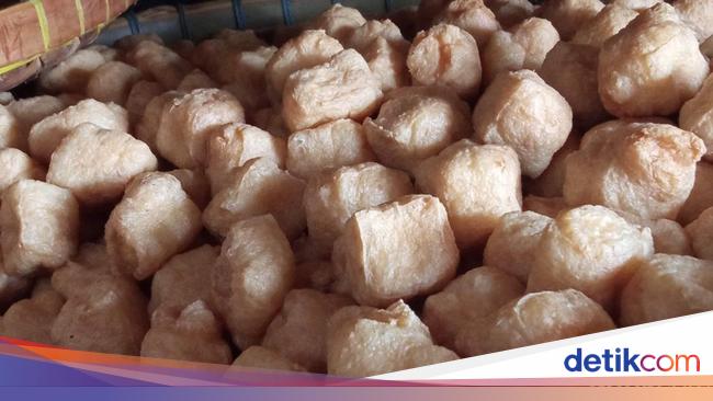 Melihat Proses Pembuatan Tahu Khas Cirebon