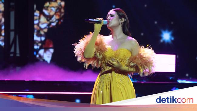 Lagu Spesial Raisa untuk Hari Ibu, Klipnya Libatkan Zalina
