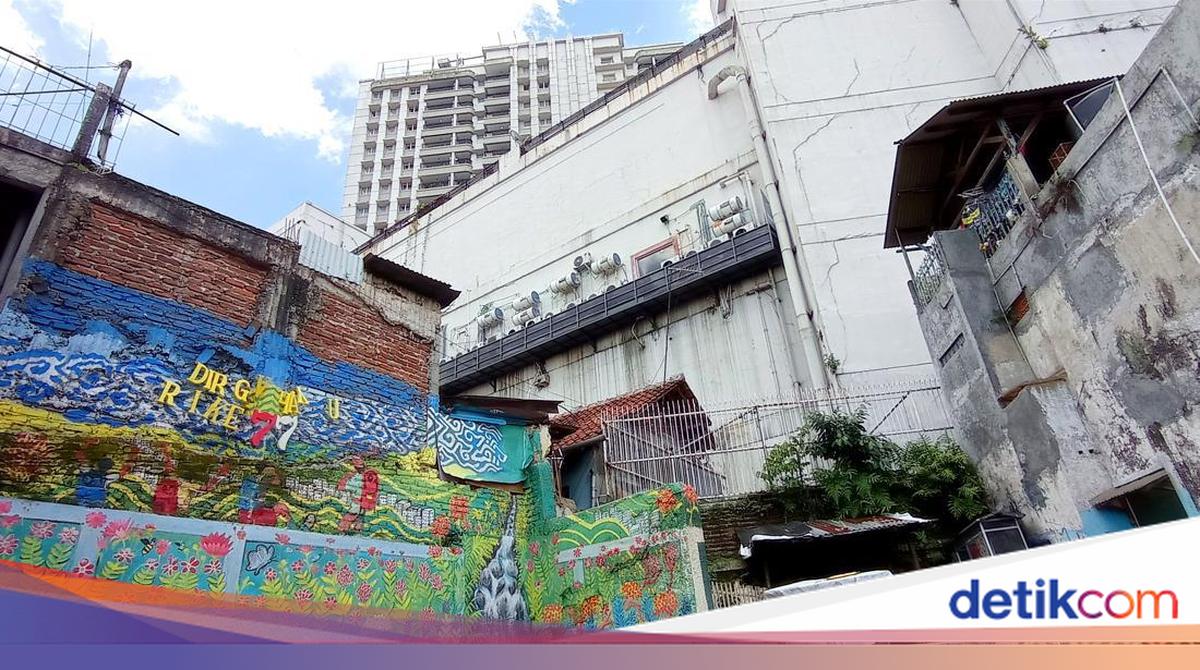Suara Parau Kampung Braga di Balik Gemerlap Bandung Metropolis