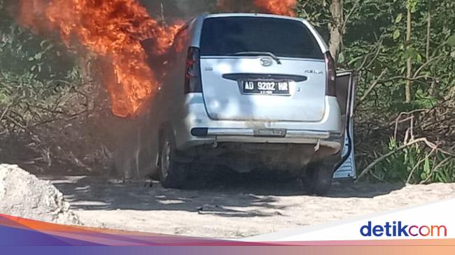 Usai Isi BBM, Mobil di Purwantoro Wonogiri Terbakar Ludes