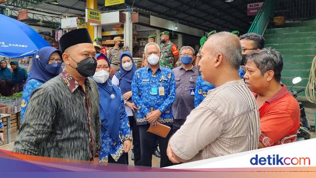 Bupati Gus Yani Sorot Buruknya Kebersihan Pasar Baru Gresik