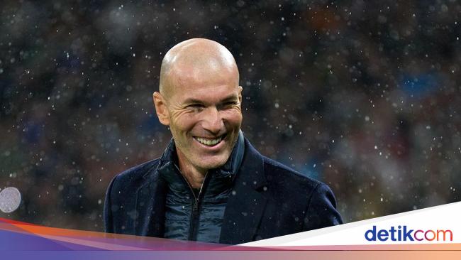 Terungkap! Ini Alasan Zinedine Zidane Tolak Tawaran Jadi Pelatih MU Terungkap! Ini Alasan Zinedine Zidane Tolak Tawaran Jadi Pelatih MU