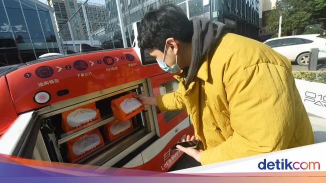 Canggih! Mobil Mungil di China Ini Jualan Makanan Tanpa Pengemudi Lho