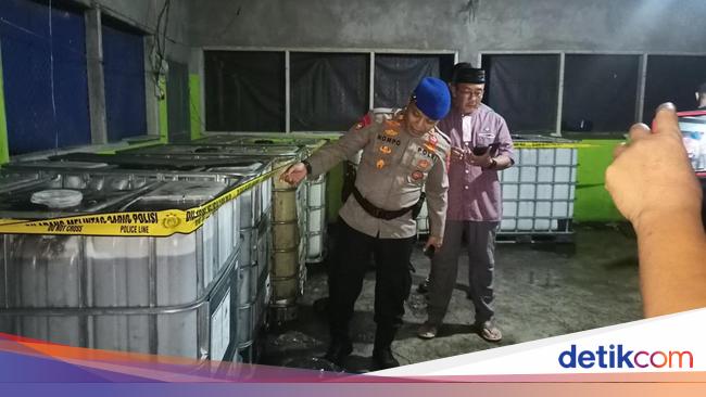 Gudang Penimbunan Solar di Sinjai Digerebek, 2 Ton BBM Disita