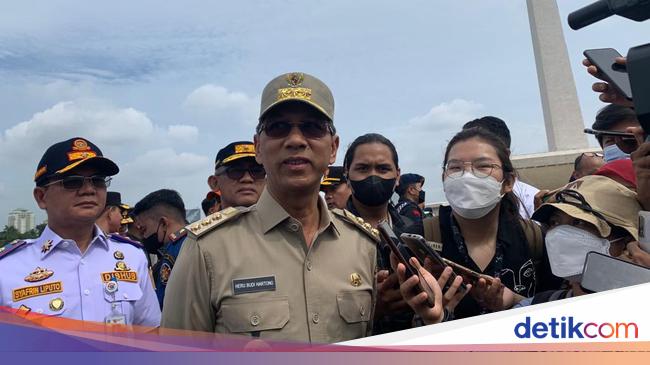 Heru Budi Jelaskan Progres Pembangunan Tanggul Laut Jakarta