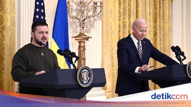 Zelensky Kunjungi Gedung Putih, Biden Tegaskan Dukungan Kuat AS Zelensky Kunjungi Gedung Putih, Biden Tegaskan Dukungan Kuat AS