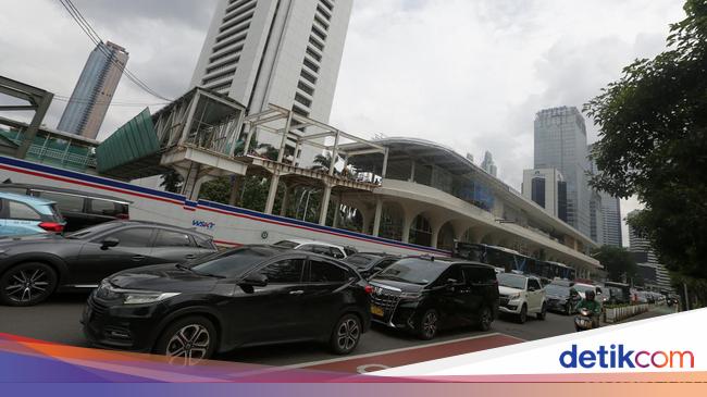 Potret Terkini! Progres Revitalisasi Halte Busway Dukuh Atas 1