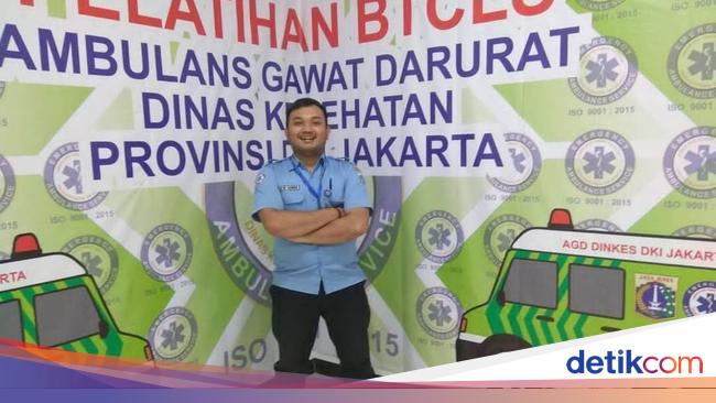 Cerita Driver Ambulans dan Ojol: Terima Motor Listrik hingga Mobil