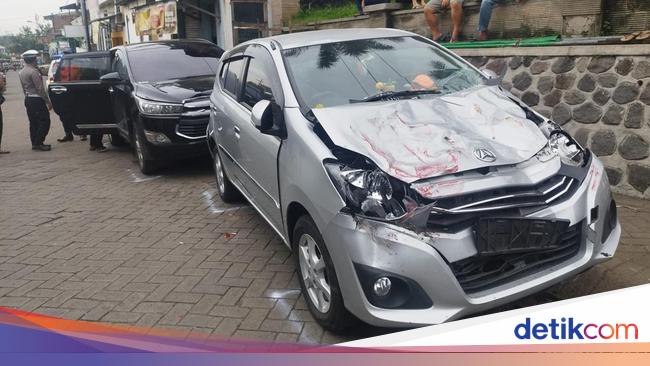 Identitas 6 Pelajar MTsN 1 Kediri Korban Tergencet Mobil-Bus di Gresik Identitas 6 Pelajar MTsN 1 Kediri Korban Tergencet Mobil-Bus di Gresik