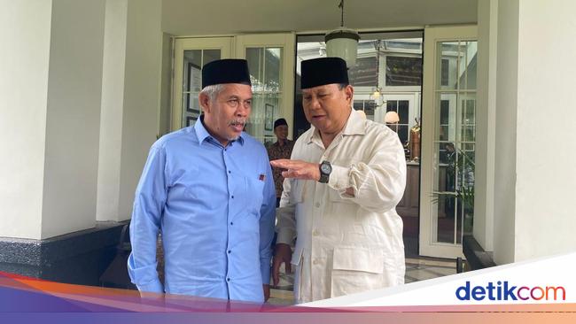 Sekjen Gerindra: Pak Prabowo Minta Restu ke Kiai dan Ulama Jatim untuk 2024 Sekjen Gerindra: Pak Prabowo Minta Restu ke Kiai dan Ulama Jatim untuk 2024
