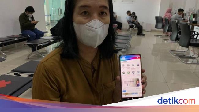 Lansia Ini Akui Mudahnya Akses Fitur-fitur di Aplikasi Mobile JKN Lansia Ini Akui Mudahnya Akses Fitur-fitur di Aplikasi Mobile JKN