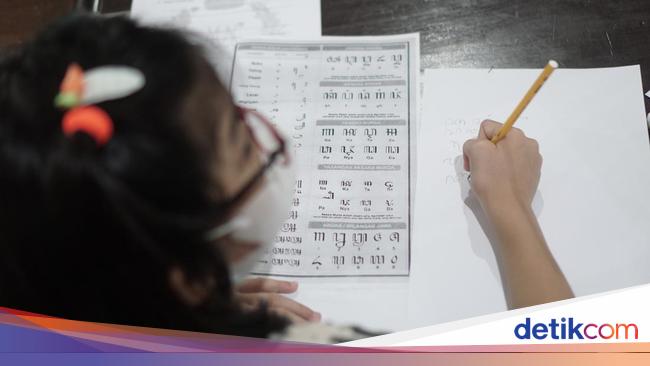 Mengenal Jenis-jenis Aksara Jawa Serta Contoh Penulisannya