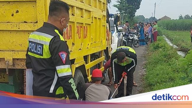 Gagal Salip Truk, Mahasiswi di Jombang Tewas Terlindas