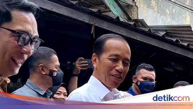 Kala Jokowi dan Ridwan Kamil Bermain Nok-nok di Hadapan Warga Subang Kala Jokowi dan Ridwan Kamil Bermain Nok-nok di Hadapan Warga Subang