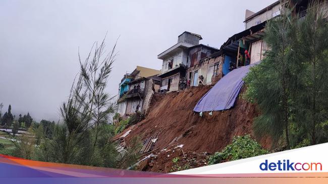 4 Rumah di Atas Tebing 50 Meter Kejajar Wonosobo Nyaris Terbawa Longsor