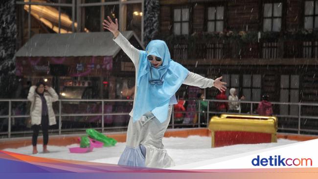 Hempaskan Terik Matahari Bekasi dengan Liburan di Trans Snow World Bekasi!