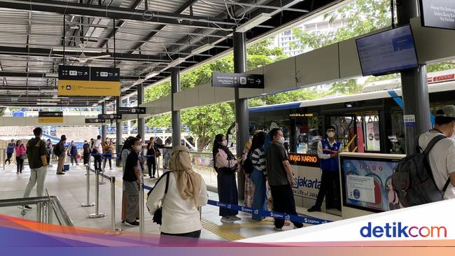Warga Senang Halte TransJ Ragunan Kembali Dibuka Usai Revitalisasi
