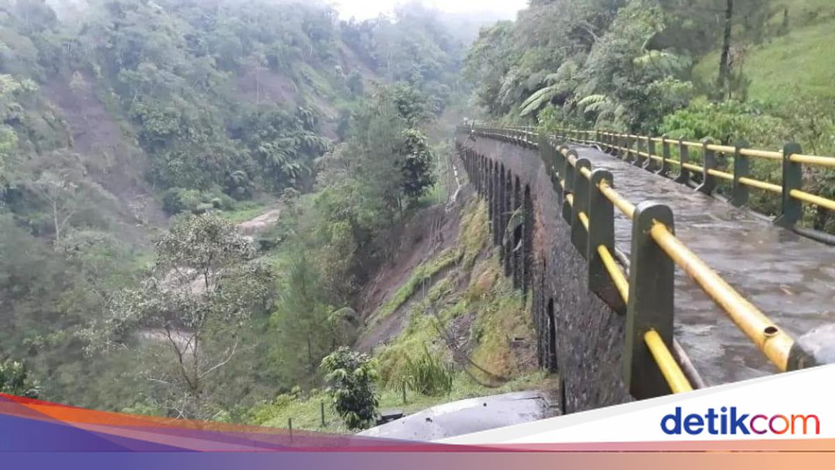 Kawasan Plunyon Lokasi Syuting KKN di Desa Penari Longsor Sejumlah Titik