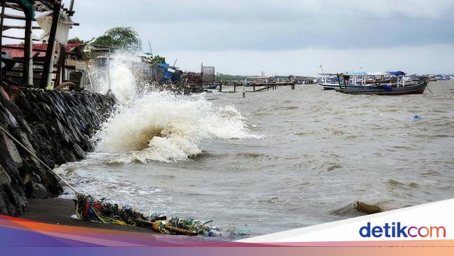 Bmkg Selat Makassar Perairan Selayar Dilanda Gelombang Tinggi 28 Februari