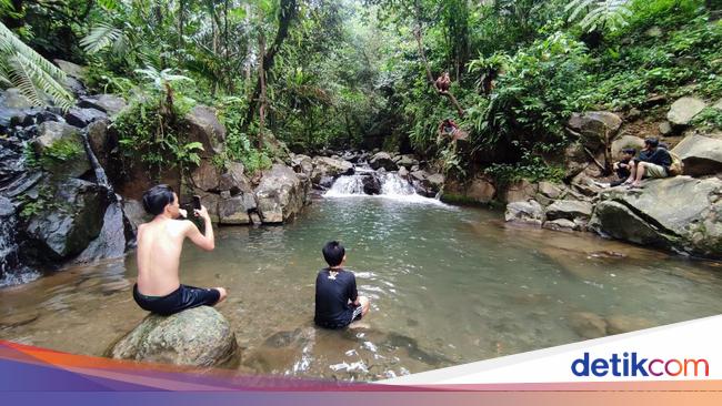 Hidden Gem di Ciamis Nih! Leuwi Pamipiran yang Masih Perawan