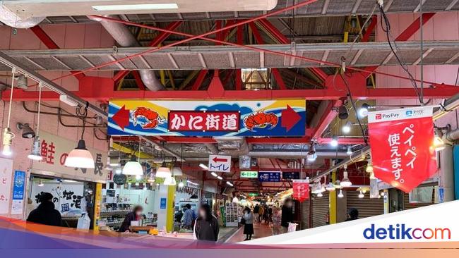 Hidden Gem! Ini Pasar Seafood Terenak di Jepang yang Punya Sashimi Segar