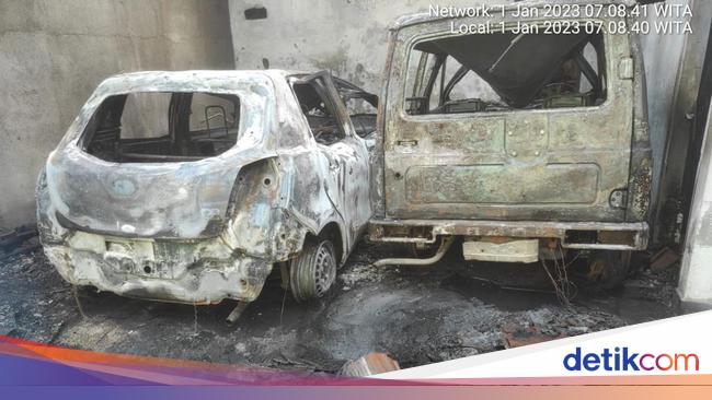 Garasi Warga Padangsambian Terbakar, 2 Mobil-4 Motor Hangus