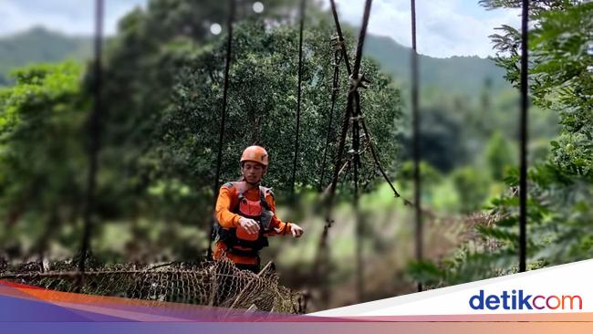 Pencarian Korban Longsor Camba Maros Dihentikan, 4 Korban Masih Hilang