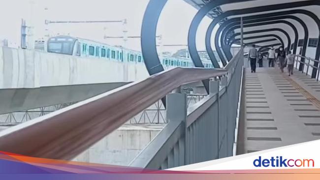 Skywalk 'Simpang Temu' Lebak Bulus Dibuka, Hubungkan Stasiun MRT ke Mal