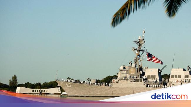 Kapal Perang AS Lintasi Selat Taiwan, China Marah!