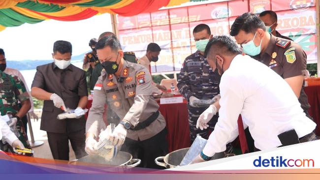 Polres Anambas Musnahkan Kokain Tak Bertuan Senilai Rp 64 Miliar