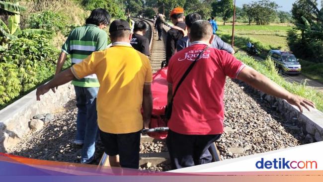 Jalan Lewat Rel, Siswi SMK di Pasuruan Tewas Tertabrak KA Penataran