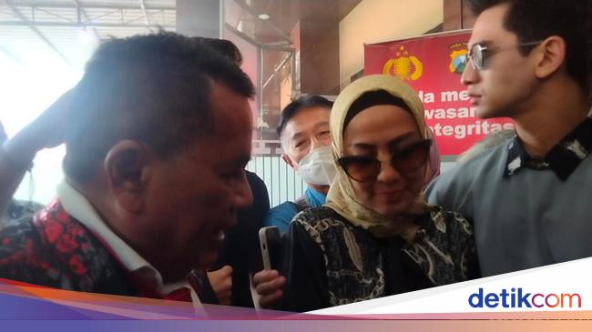 Venna Melinda Ngaku Alami KDRT Sejak 3 Bulan Lalu: Dibekap-Dipiting