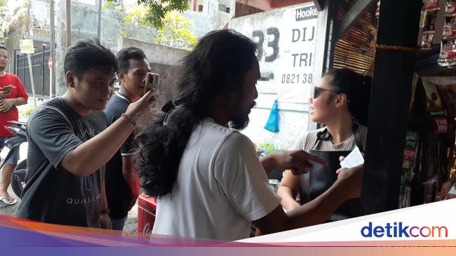 Konten 'Ngegas' Bikin Angkringan West Viral Jadi Karen's Dinner-nya Semarang